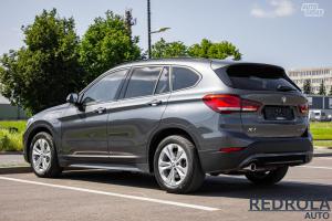 Grey BMW X1 2020 in Kaunas, with an engine capacity of 1.50 L and mileage of 158 thousand km for 16900 €, photo 7 on AUTOMOTO.COM.LV
