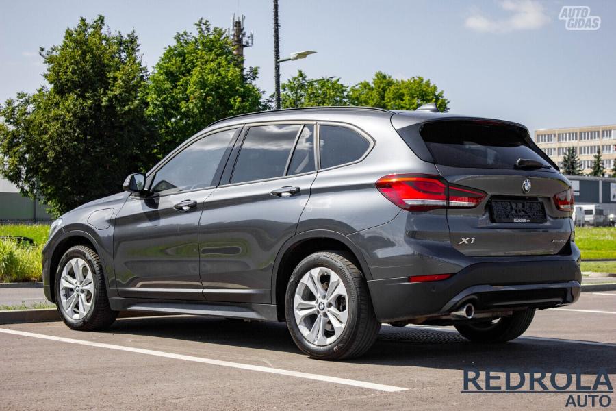 Grey BMW X1 2020 in Kaunas, with an engine capacity of 1.50 L and mileage of 158 thousand km for 16900 €, photo 7 on AUTOMOTO.COM.LV