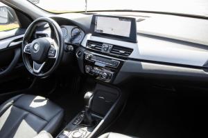 Grey BMW X1 2020 in Kaunas, with an engine capacity of 1.50 L and mileage of 158 thousand km for 16900 €, photo 10 on AUTOMOTO.COM.LV