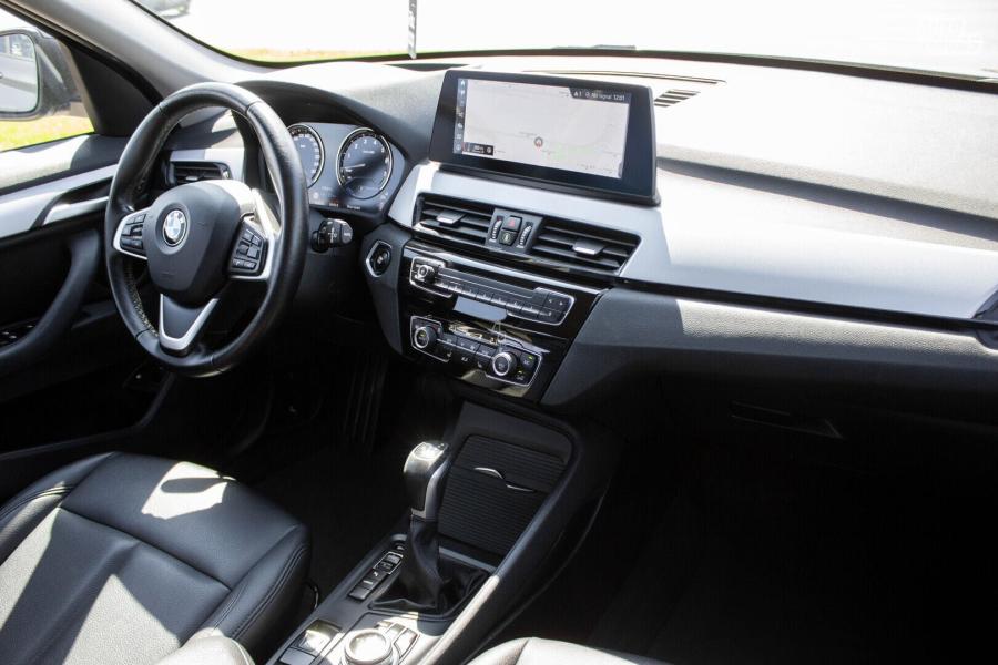Grey BMW X1 2020 in Kaunas, with an engine capacity of 1.50 L and mileage of 158 thousand km for 16900 €, photo 10 on AUTOMOTO.COM.LV