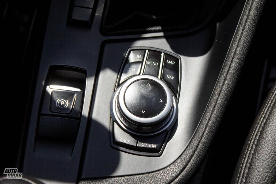 Grey BMW X1 2020 in Kaunas, with an engine capacity of 1.50 L and mileage of 158 thousand km for 16900 €, photo 20 on AUTOMOTO.COM.LV