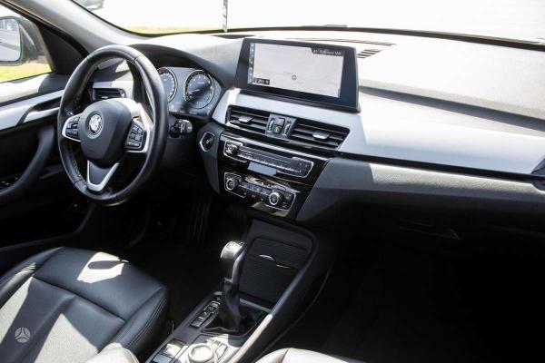 Pelēks BMW X1 2020 Kauņa, ar dzinēja tilpumu 1.50 L un nobraukumu 158 tūkst. km par 16900 €, foto 9 vietnē AUTOMOTO.COM.LV
