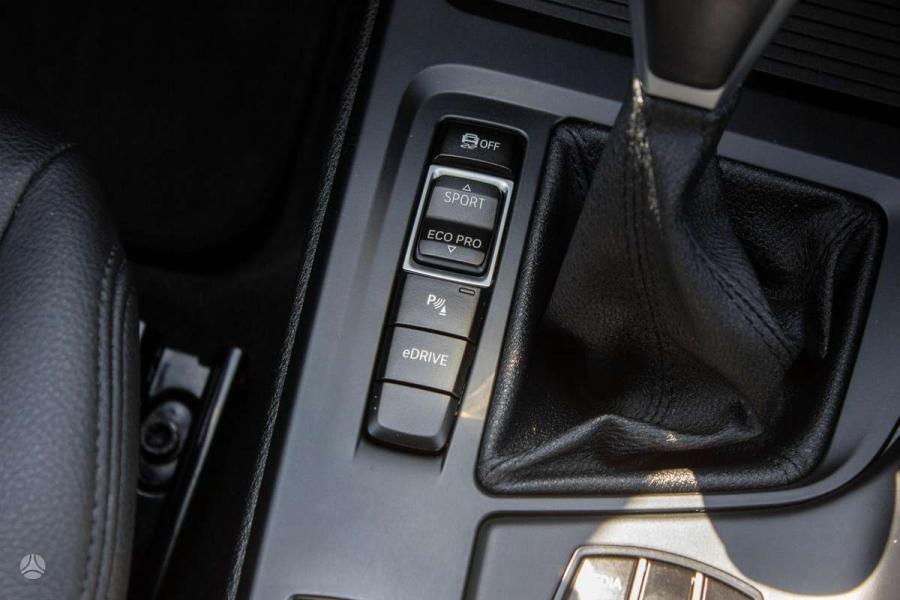 Pelēks BMW X1 2020 Kauņa, ar dzinēja tilpumu 1.50 L un nobraukumu 158 tūkst. km par 16900 €, foto 19 vietnē AUTOMOTO.COM.LV