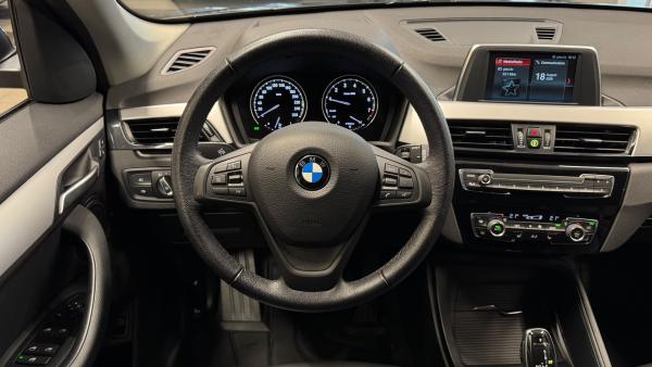 Pelēks BMW X1 2020 Rīga, ar dzinēja tilpumu 1.50 L un nobraukumu 73 tūkst. km par 19900 €, foto 10 vietnē AUTOMOTO.COM.LV