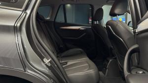 Grey BMW X1 2020 in Riga, with an engine capacity of 1.50 L and mileage of 73 thousand km for 19900 €, photo 18 on AUTOMOTO.COM.LV