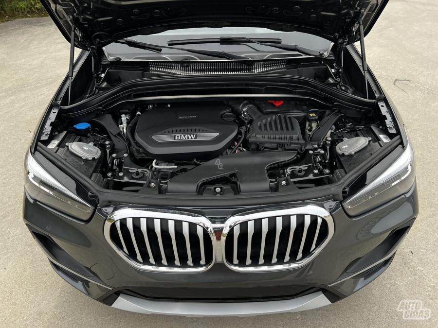 Grey BMW X1 2020 in Panevezys, with an engine capacity of 1.50 L and mileage of 127 thousand km for 16600 €, photo 11 on AUTOMOTO.COM.LV