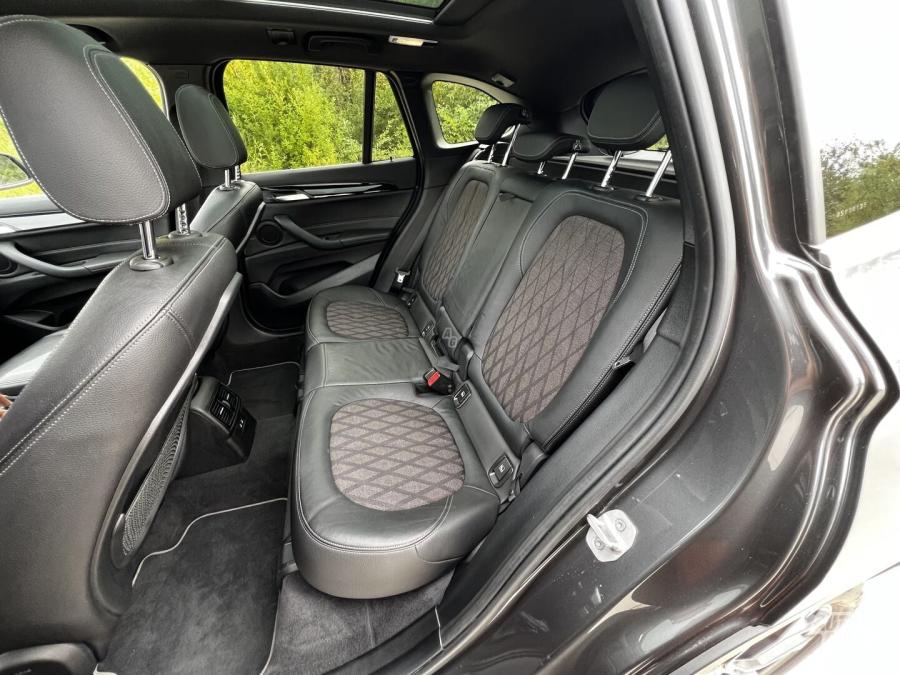 Grey BMW X1 2020 in Panevezys, with an engine capacity of 1.50 L and mileage of 127 thousand km for 16600 €, photo 19 on AUTOMOTO.COM.LV