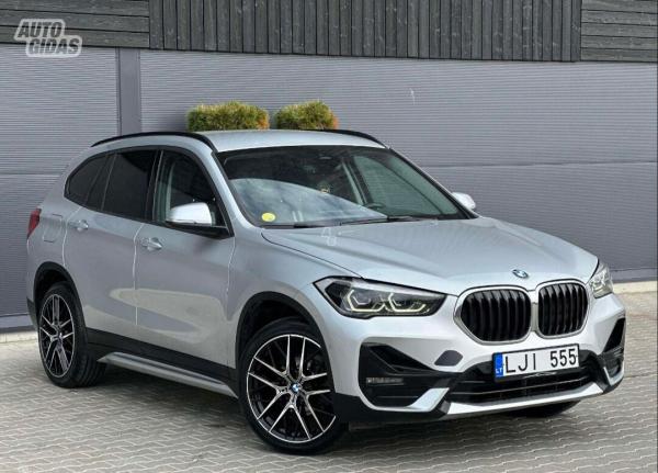 Pelēks BMW X1 2020 Šauļi, ar dzinēja tilpumu 1.50 L un nobraukumu 217 tūkst. km par 14999 €, foto 3 vietnē AUTOMOTO.COM.LV