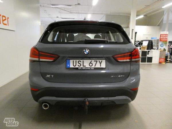 Pelēks BMW X1 2021 Kauņa, ar dzinēja tilpumu 0.00 L un nobraukumu 91 tūkst. km par 28098 €, foto 8 vietnē AUTOMOTO.COM.LV