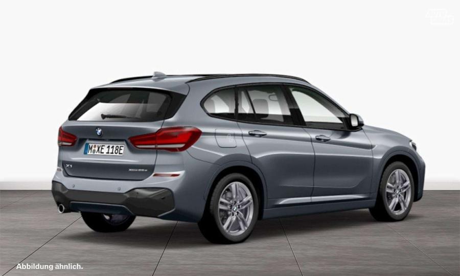 Grey BMW X1 2021 in Kaunas, with an engine capacity of 1.50 L and mileage of 69 thousand km for 33126 €, photo 2 on AUTOMOTO.COM.LV