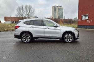 Grey BMW X1 2021 in Klaipeda, with an engine capacity of 2.00 L and mileage of 60 thousand km for 24000 €, photo 2 on AUTOMOTO.COM.LV