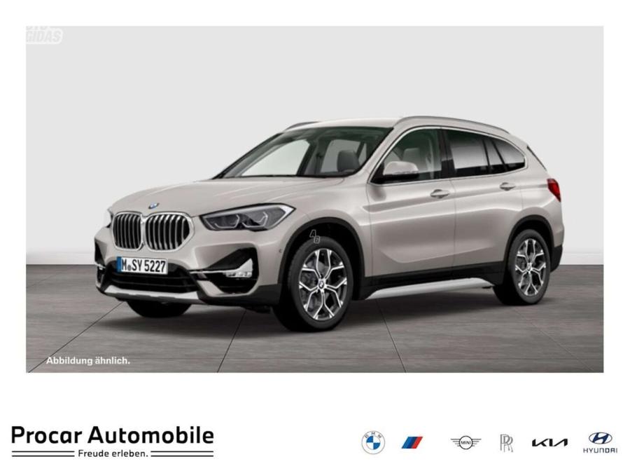 Grey BMW X1 2021 in Kaunas, with an engine capacity of 1.50 L and mileage of 39 thousand km for 29846 €, photo 1 on AUTOMOTO.COM.LV