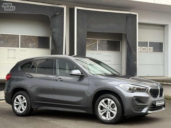Grey BMW X1 2021 in Kaunas, with an engine capacity of 2.00 L and mileage of 79 thousand km for 28992 €, photo 8 on AUTOMOTO.COM.LV
