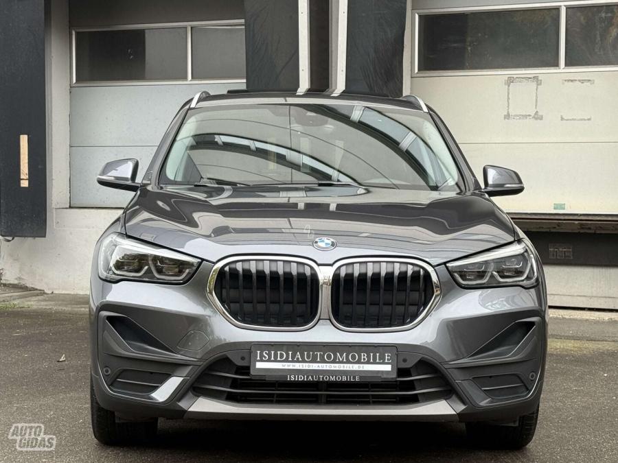 Grey BMW X1 2021 in Kaunas, with an engine capacity of 2.00 L and mileage of 79 thousand km for 28992 €, photo 10 on AUTOMOTO.COM.LV
