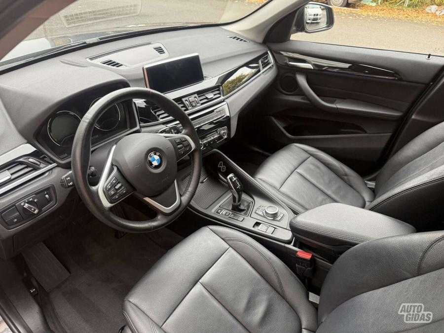 Grey BMW X1 2021 in Kaunas, with an engine capacity of 2.00 L and mileage of 79 thousand km for 28992 €, photo 12 on AUTOMOTO.COM.LV