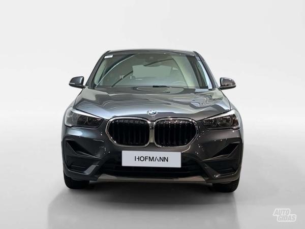 Grey BMW X1 2021 in Kaunas, with an engine capacity of 1.50 L and mileage of 36 thousand km for 27775 €, photo 2 on AUTOMOTO.COM.LV