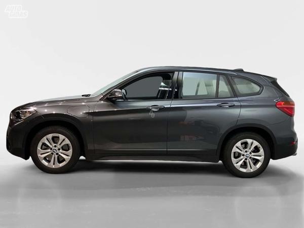Grey BMW X1 2021 in Kaunas, with an engine capacity of 1.50 L and mileage of 36 thousand km for 27775 €, photo 4 on AUTOMOTO.COM.LV