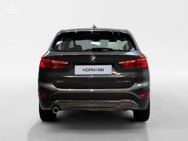 Grey BMW X1 2021 in Kaunas, with an engine capacity of 1.50 L and mileage of 36 thousand km for 27775 €, photo 6 on AUTOMOTO.COM.LV