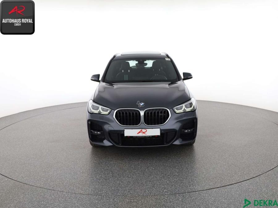 Pelēks BMW X1 2021 Kauņa, ar dzinēja tilpumu 1.50 L un nobraukumu 76 tūkst. km par 29486 €, foto 8 vietnē AUTOMOTO.COM.LV