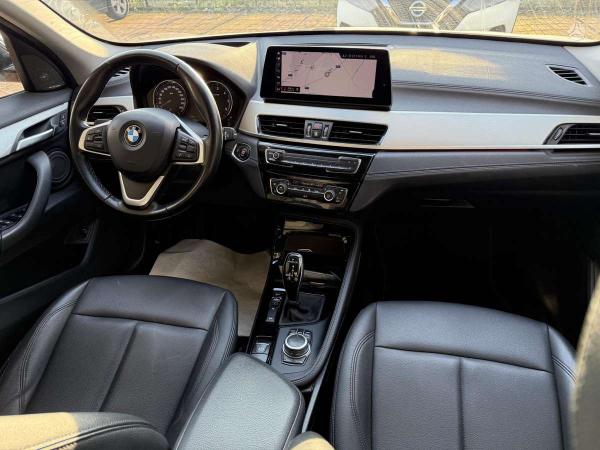 Grey BMW X1 2021 in Siauliai, with an engine capacity of 2.00 L and mileage of 178 thousand km for 17700 €, photo 8 on AUTOMOTO.COM.LV