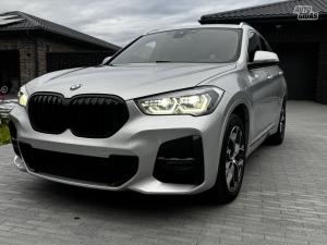 Pelēks BMW X1 2021 Viļņa, ar dzinēja tilpumu 2.00 L un nobraukumu 32 tūkst. km par 22000 €, foto 4 vietnē AUTOMOTO.COM.LV
