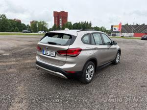 Pelēks BMW X1 2021 Tallina, ar dzinēja tilpumu 1.50 L un nobraukumu 115 tūkst. km par 19000 €, foto 5 vietnē AUTOMOTO.COM.LV