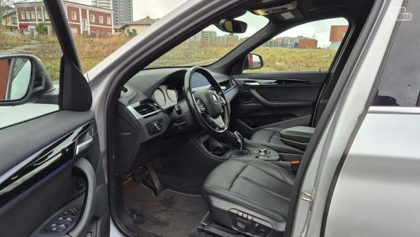 Grey BMW X1 2021 in Klaipeda, with an engine capacity of 2.00 L and mileage of 62 thousand km for 20900 €, photo 9 on AUTOMOTO.COM.LV