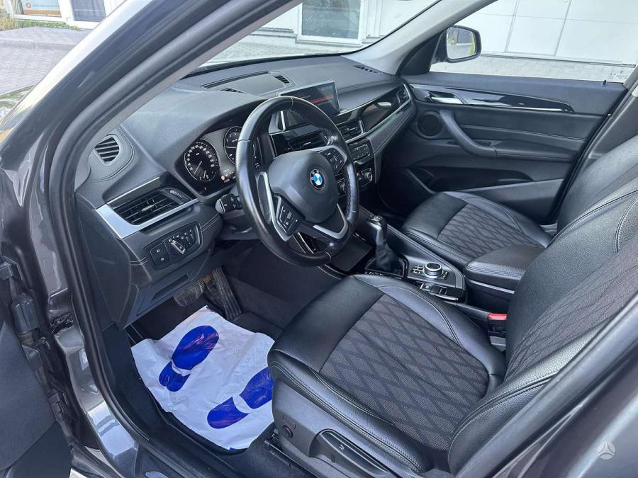 Grey BMW X1 2021 in Vilnius, with an engine capacity of 2.00 L and mileage of 115 thousand km for 19600 €, photo 28 on AUTOMOTO.COM.LV