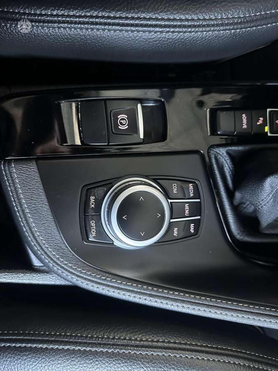 Grey BMW X1 2021 in Vilnius, with an engine capacity of 2.00 L and mileage of 115 thousand km for 19600 €, photo 38 on AUTOMOTO.COM.LV