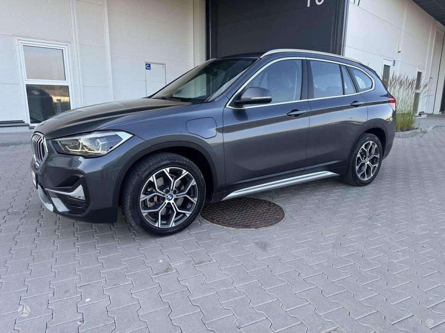 Pelēks BMW X1 2021 Viļņa, ar dzinēja tilpumu 2.00 L un nobraukumu 115 tūkst. km par 19600 €, foto 8 vietnē AUTOMOTO.COM.LV