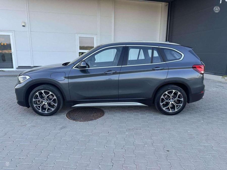 Pelēks BMW X1 2021 Viļņa, ar dzinēja tilpumu 2.00 L un nobraukumu 115 tūkst. km par 19600 €, foto 9 vietnē AUTOMOTO.COM.LV
