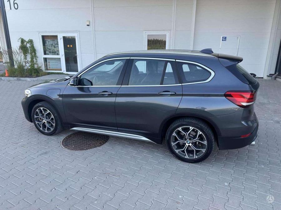 Pelēks BMW X1 2021 Viļņa, ar dzinēja tilpumu 2.00 L un nobraukumu 115 tūkst. km par 19600 €, foto 10 vietnē AUTOMOTO.COM.LV