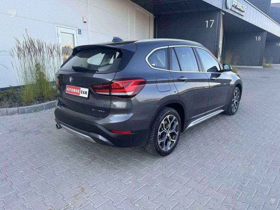 Pelēks BMW X1 2021 Viļņa, ar dzinēja tilpumu 2.00 L un nobraukumu 115 tūkst. km par 19600 €, foto 16 vietnē AUTOMOTO.COM.LV