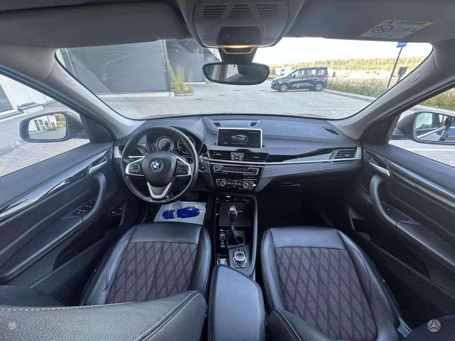 Pelēks BMW X1 2021 Viļņa, ar dzinēja tilpumu 2.00 L un nobraukumu 115 tūkst. km par 19600 €, foto 25 vietnē AUTOMOTO.COM.LV