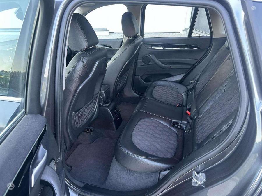 Pelēks BMW X1 2021 Viļņa, ar dzinēja tilpumu 2.00 L un nobraukumu 115 tūkst. km par 19600 €, foto 30 vietnē AUTOMOTO.COM.LV