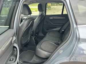 Grey BMW X1 2021 in Riga, with an engine capacity of 2.00 L and mileage of 279 thousand km for 16399 €, photo 20 on AUTOMOTO.COM.LV