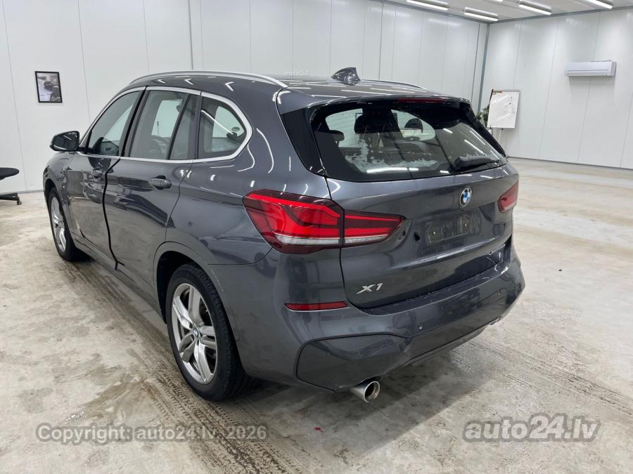 Grey BMW X1 2021 in Tallinn, with an engine capacity of 1.50 L and mileage of 115 thousand km for 22990 €, photo 5 on AUTOMOTO.COM.LV