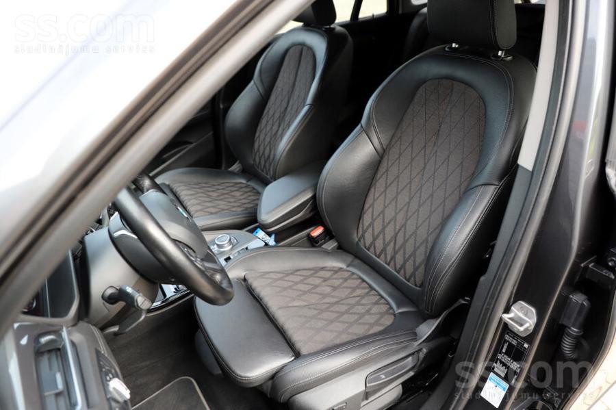 Grey BMW X1 2021 in Tukums, with an engine capacity of 2.00 L and mileage of 129 thousand km for 18000 €, photo 9 on AUTOMOTO.COM.LV