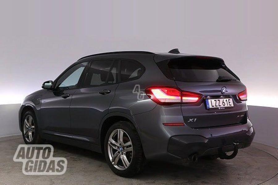Grey BMW X1 2022 in Kaunas, with an engine capacity of 0.00 L and mileage of 59 thousand km for 34672 €, photo 4 on AUTOMOTO.COM.LV