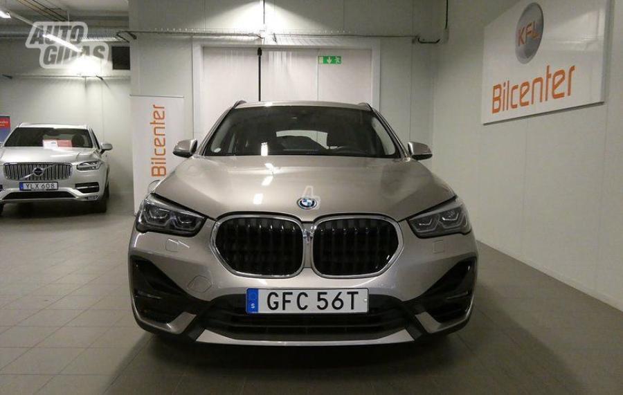 Grey BMW X1 2022 in Kaunas, with an engine capacity of 0.00 L and mileage of 59 thousand km for 31272 €, photo 12 on AUTOMOTO.COM.LV