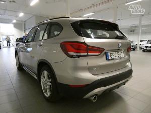 Grey BMW X1 2022 in Kaunas, with an engine capacity of 0.00 L and mileage of 59 thousand km for 31272 €, photo 30 on AUTOMOTO.COM.LV
