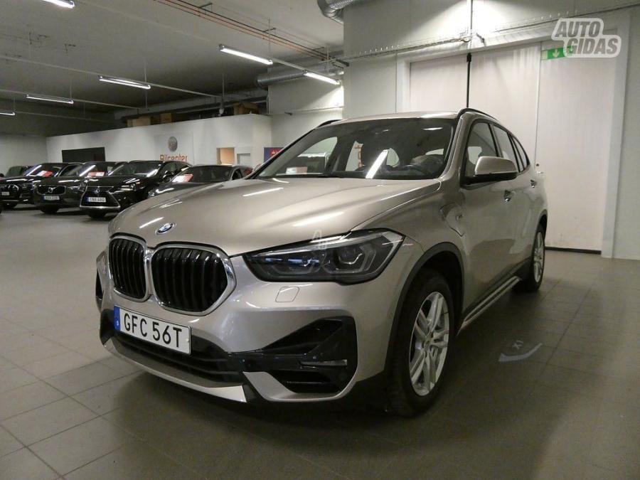 Grey BMW X1 2022 in Kaunas, with an engine capacity of 0.00 L and mileage of 59 thousand km for 31272 €, photo 31 on AUTOMOTO.COM.LV