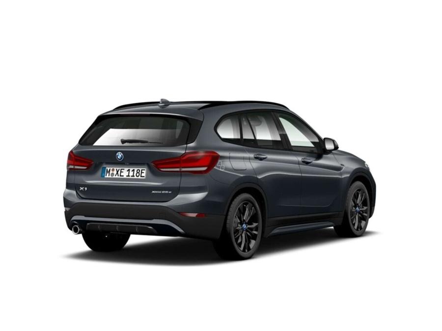 Grey BMW X1 2022 in Kaunas, with an engine capacity of 1.50 L and mileage of 45 thousand km for 29507 €, photo 3 on AUTOMOTO.COM.LV