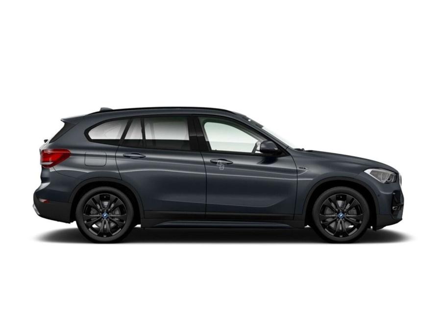 Grey BMW X1 2022 in Kaunas, with an engine capacity of 1.50 L and mileage of 45 thousand km for 29507 €, photo 4 on AUTOMOTO.COM.LV