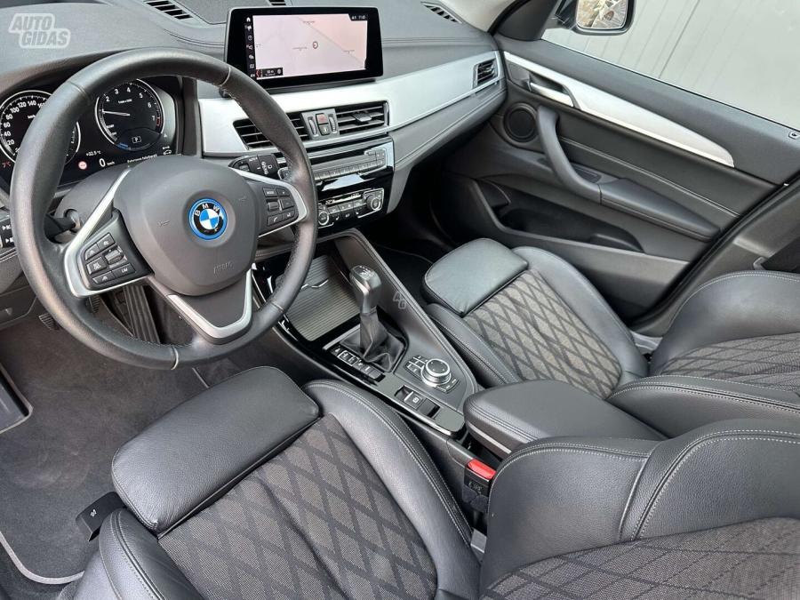 Pelēks BMW X1 2022 Kauņa, ar dzinēja tilpumu 1.50 L un nobraukumu 68 tūkst. km par 28321 €, foto 8 vietnē AUTOMOTO.COM.LV