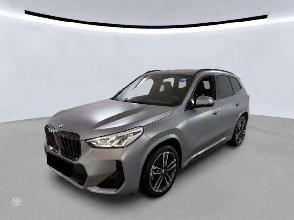 Pelēks BMW X1 2022 Viļņa, ar dzinēja tilpumu 1.50 L un nobraukumu 104 tūkst. km par 33505 €, foto 3 vietnē AUTOMOTO.COM.LV