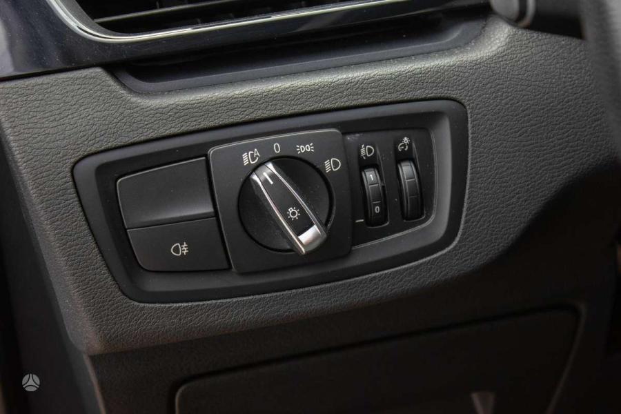 Pelēks BMW X1 2022 Kauņa, ar dzinēja tilpumu 1.50 L un nobraukumu 177 tūkst. km par 17300 €, foto 19 vietnē AUTOMOTO.COM.LV