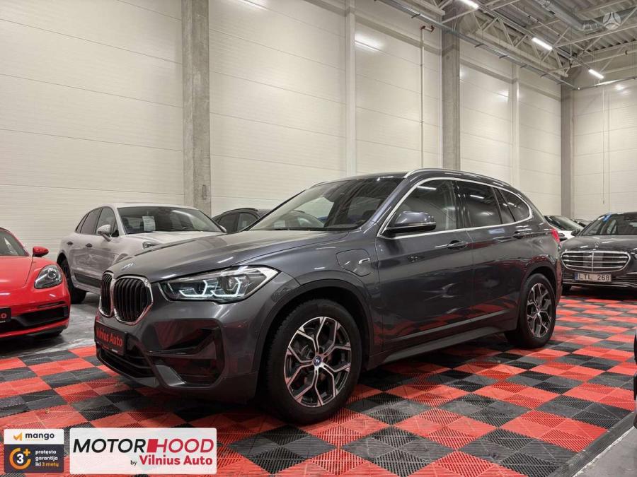 Pelēks BMW X1 2022 Viļņa, ar dzinēja tilpumu 1.50 L un nobraukumu 122 tūkst. km par 24990 €, foto 1 vietnē AUTOMOTO.COM.LV