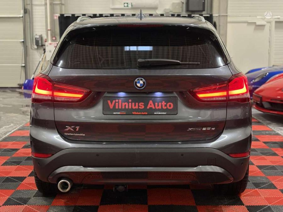 Pelēks BMW X1 2022 Viļņa, ar dzinēja tilpumu 1.50 L un nobraukumu 122 tūkst. km par 24990 €, foto 5 vietnē AUTOMOTO.COM.LV