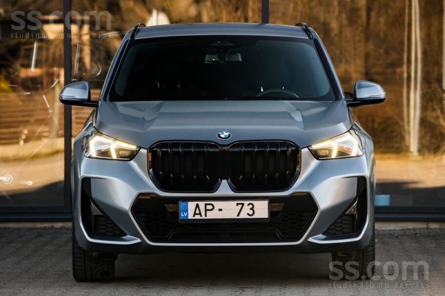 Pelēks BMW X1 2022 Rīga, ar dzinēja tilpumu 2.00 L un nobraukumu 0 tūkst. km par 29500 €, foto 3 vietnē AUTOMOTO.COM.LV
